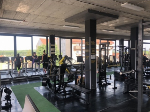 REPUBLIC GYM - Novi Banovci - Novi Banovci